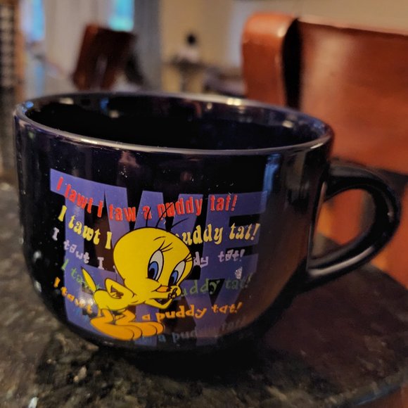 Warner Bros. | Kitchen | Vintage 999 Warner Brothers Tweety Bird Mug ...